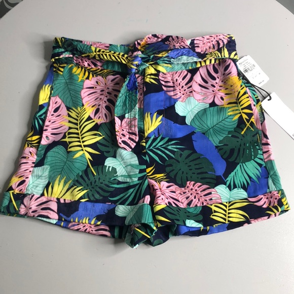 Dex | Shorts | Nwt Dex Tie Waist Cuffed Tropical Short | Poshmark
